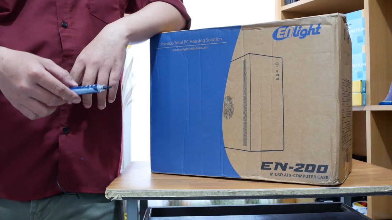 Review Singkat Enlight En-200 Yang Unik - TigaGame